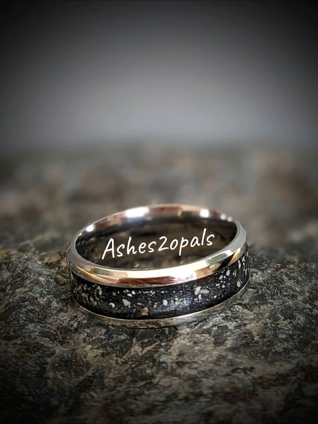 Men's Cremation Ashes Ring. Memorial Ring. Pet Ashes - Etsy UK