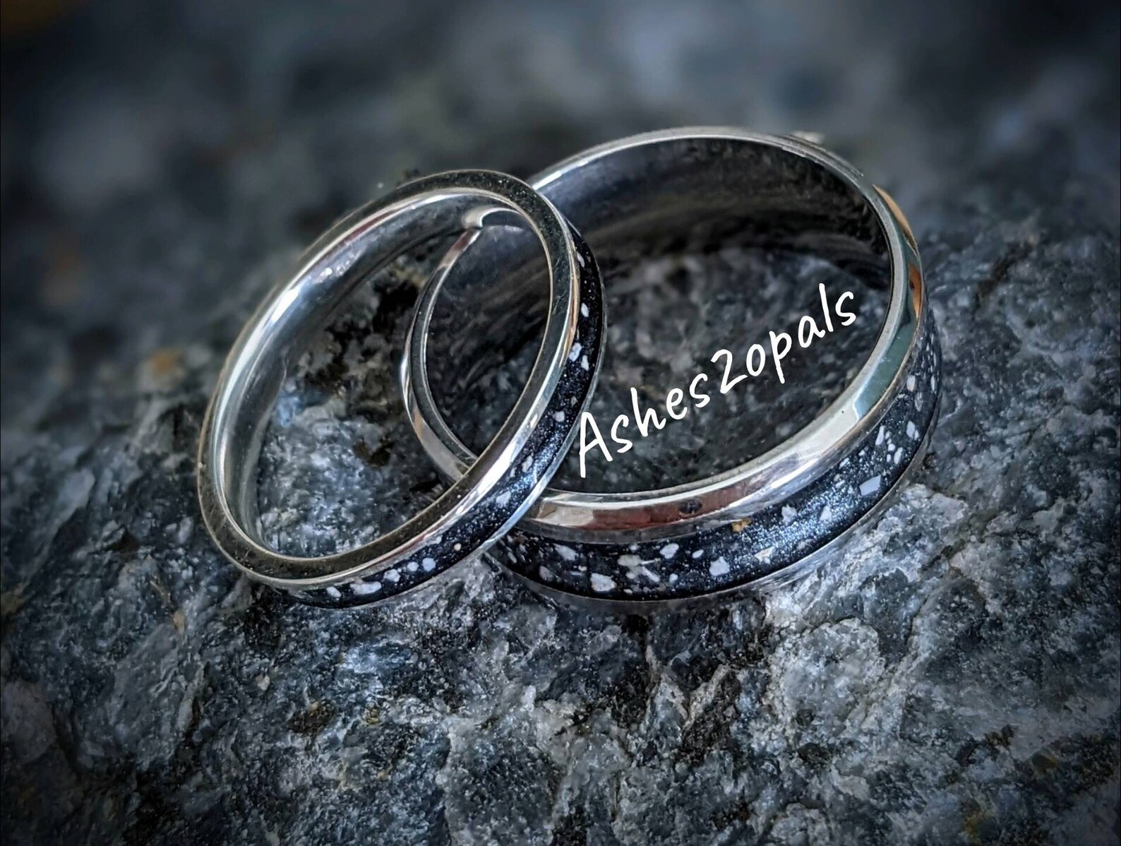 Men's Cremation Ashes Ring. Memorial Ring. Pet Ashes - Etsy UK