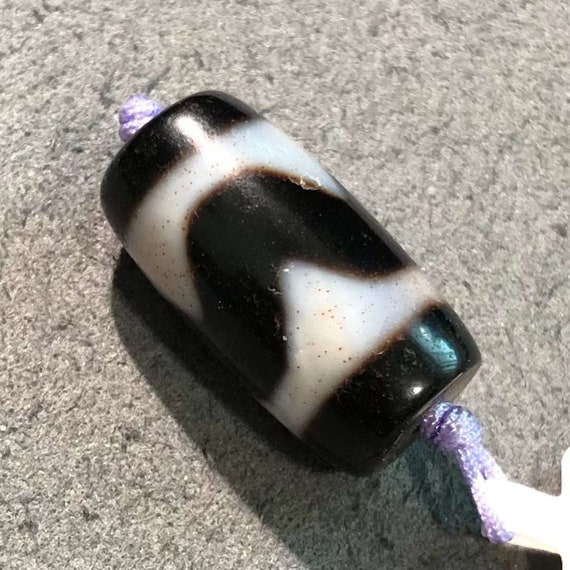 Handmade Original Tibetan, Tiger Tooth Dzi Bead, Tibe… - Gem