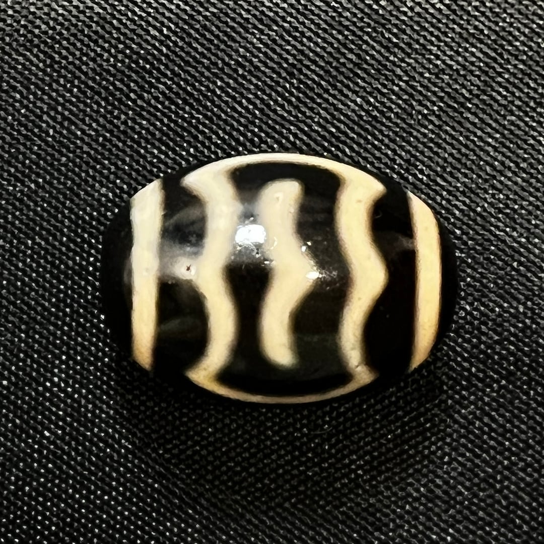 Original Oval Shape Garuda Dzi Bead,tibetan Chung, Utmost Pure Agate ...