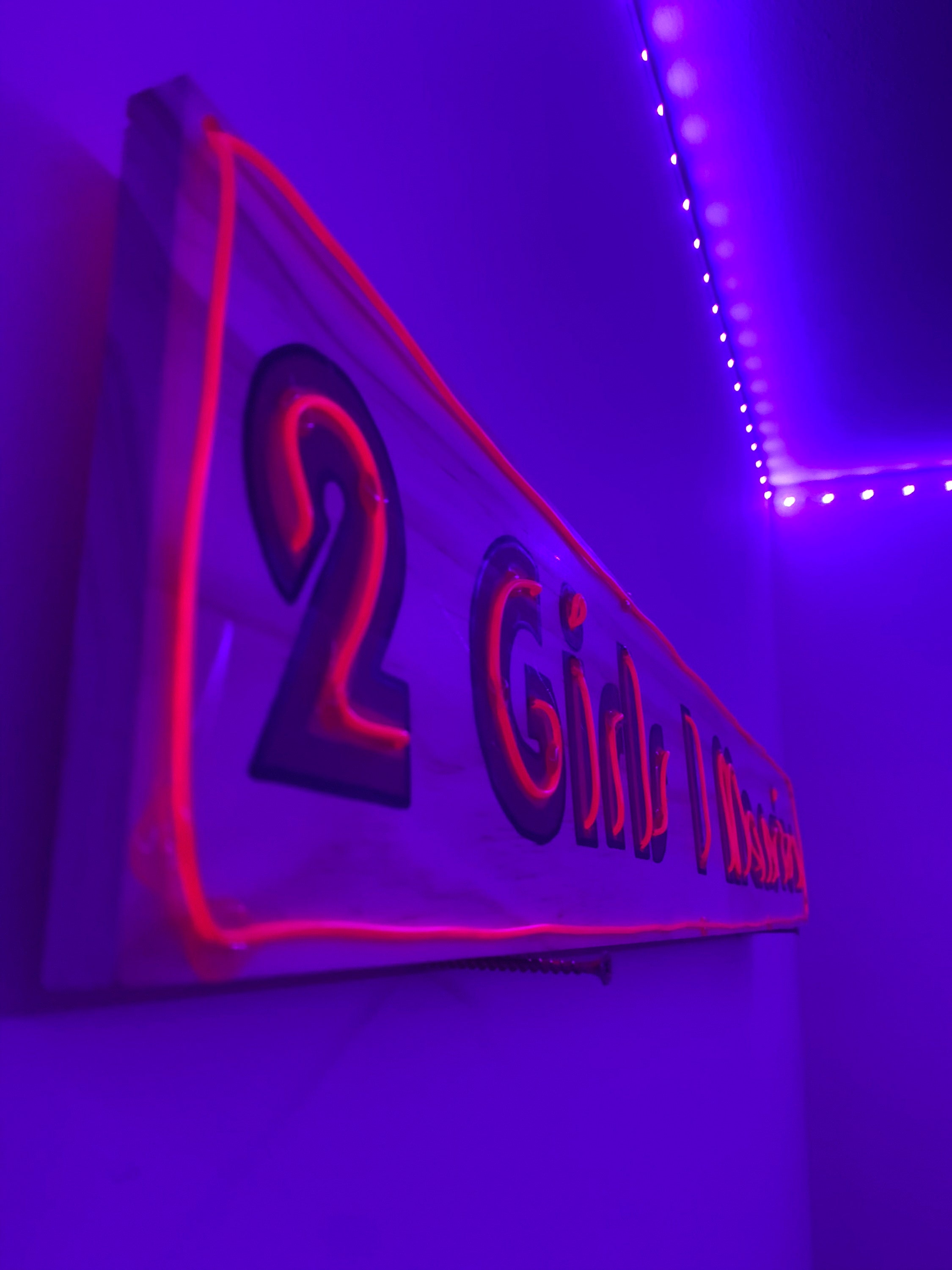 Custom Neon Light Wire Sign on Wood - Etsy