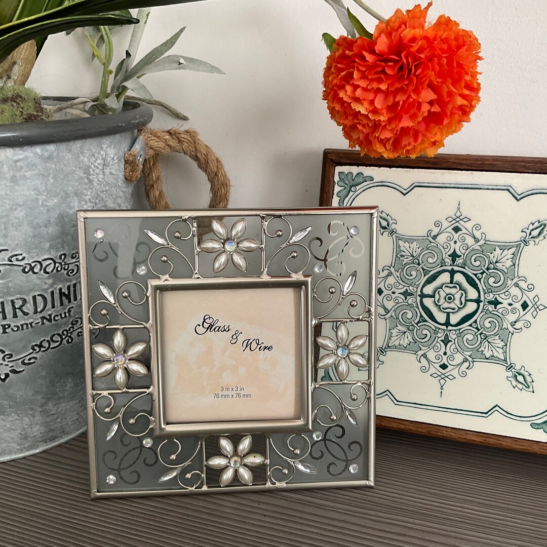 Pretty Wire and Glass Freestanding Photo Frame, Ornate Picture Frame - Etsy