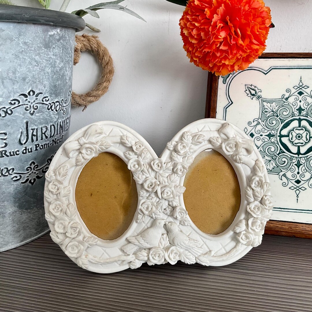 Vintage Shabby Chic Style Double Photo Frame, Free Standing Oval ...