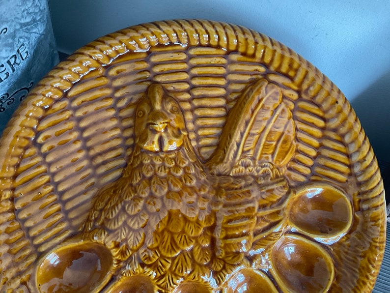 Vintage Majolica Chicken Plate, Egg Rest, Farmhouse Kitchen Decor - Etsy