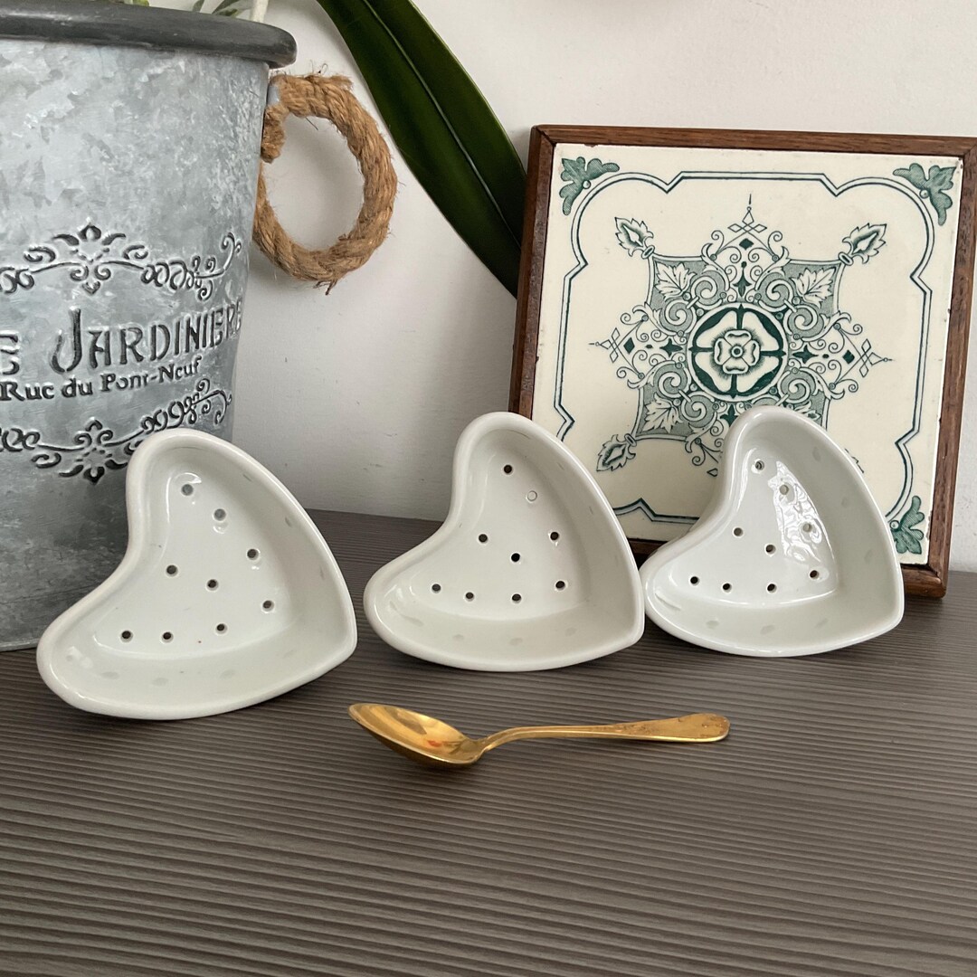 3 APILCO Heart Shaped Cheese Molds, Ceramic Cheese Strainer, French ...
