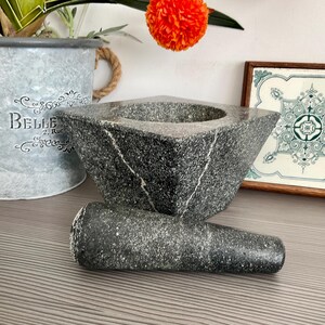 Large Black Granite Mortar and Pestle Set, Black and White Natural ...