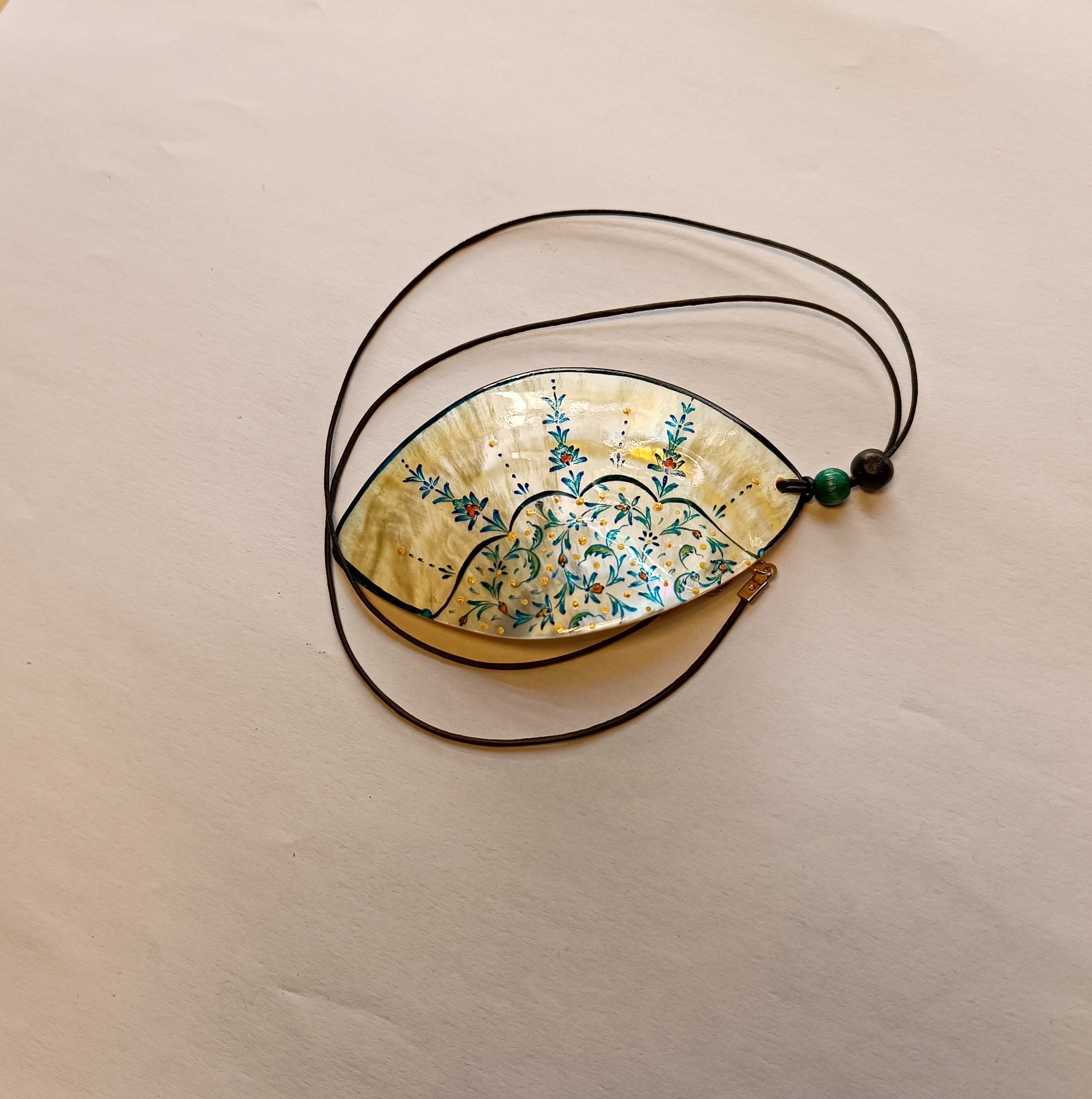 Shell Necklace, Shell Pendant, Floral Shell Pendant, Floral Seashell ...