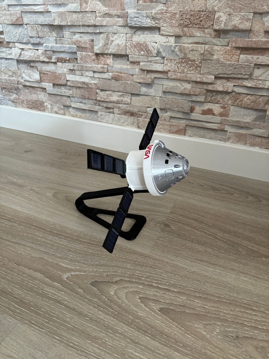 NASA Orion Capsule + Stand 3D Printed/hand Painted - Etsy