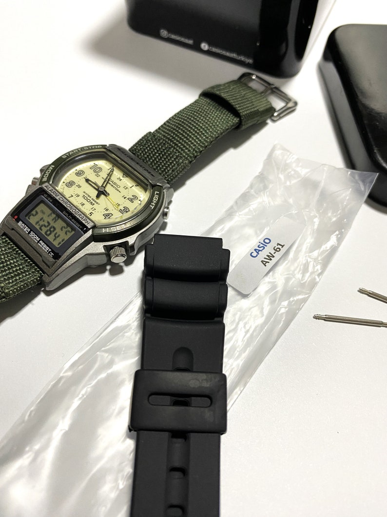 Wonderful Vintage Casio AW-61 1750 Watch Analog Digital / Japan ...