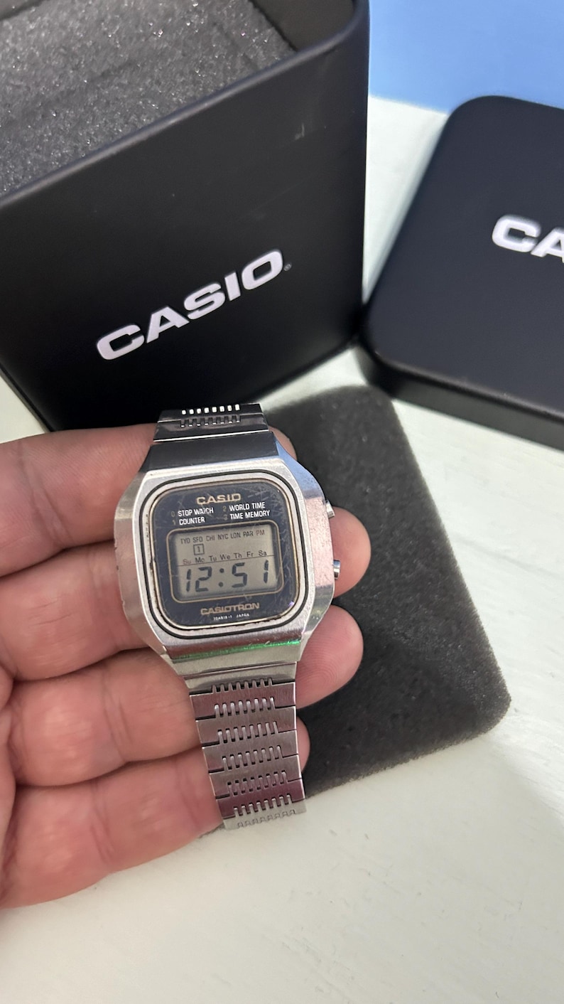 Vintage Casio Casiotron S-14/ Watch Mens Digital LCD World Time/ 1970s ...