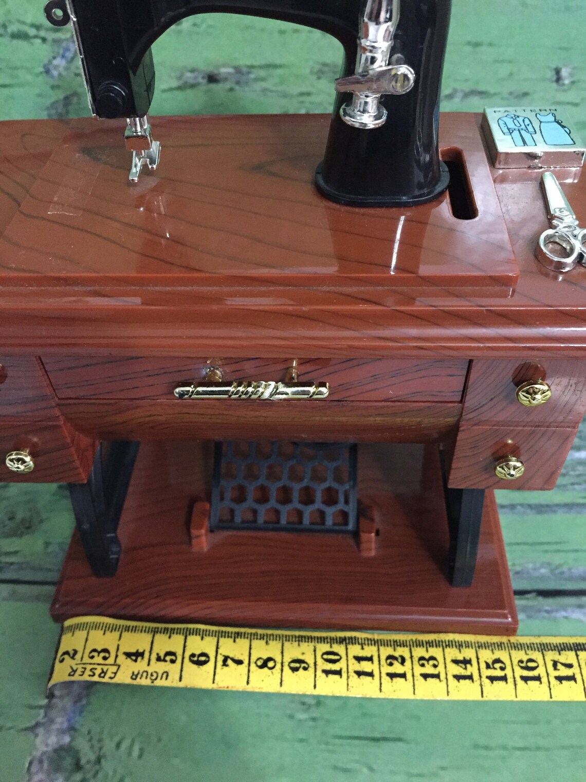 Nostalgic Vintage Music Box/ Sewing Music Box/ Brownm Music - Etsy