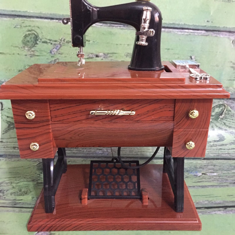 Vintage Sewing Machine Music Box - Etsy