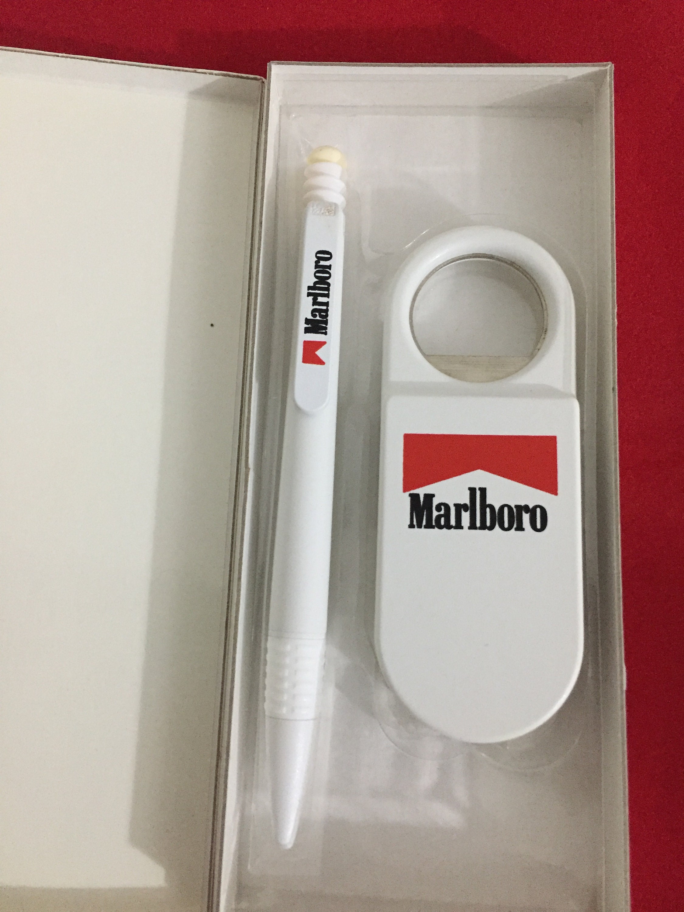 Marlboro Red Beyond