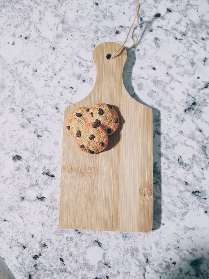 Small Cutting Board With 3 Fake, Faux Chocolate Chip Cookies Attached ...
