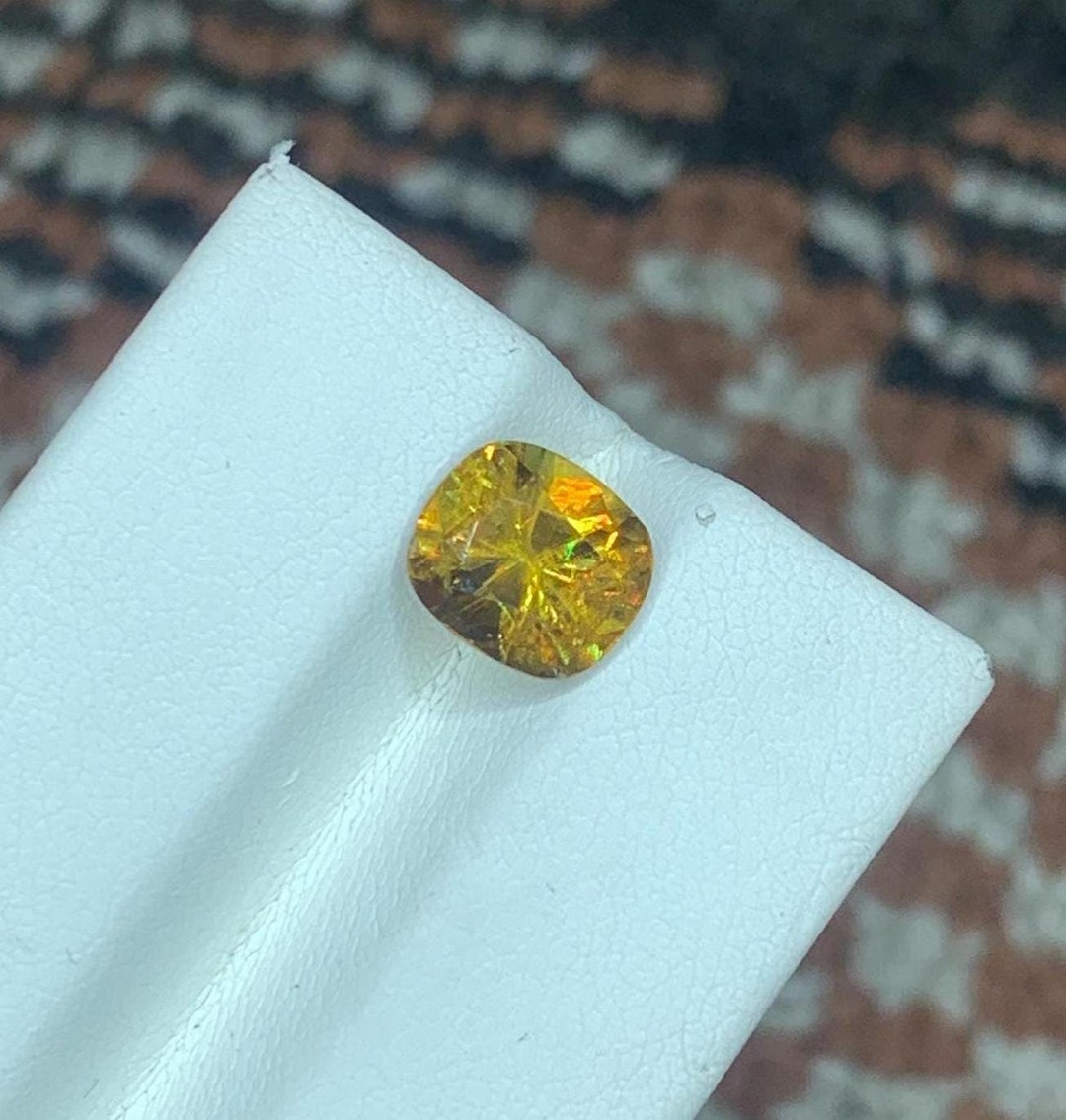 Sparkling Sphene Gemstone, Natural Sphene Titanite Gemstone Full Fire ...