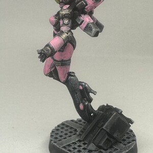 Painted Miniature / Papsikels Miniatures/ Cyberpunk / Cyberbabe ...