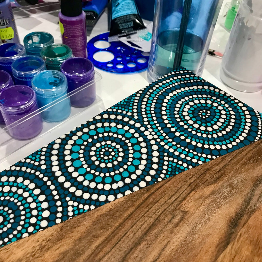 Paint on Demand Tabla de servir pintada a mano con patas - Etsy México