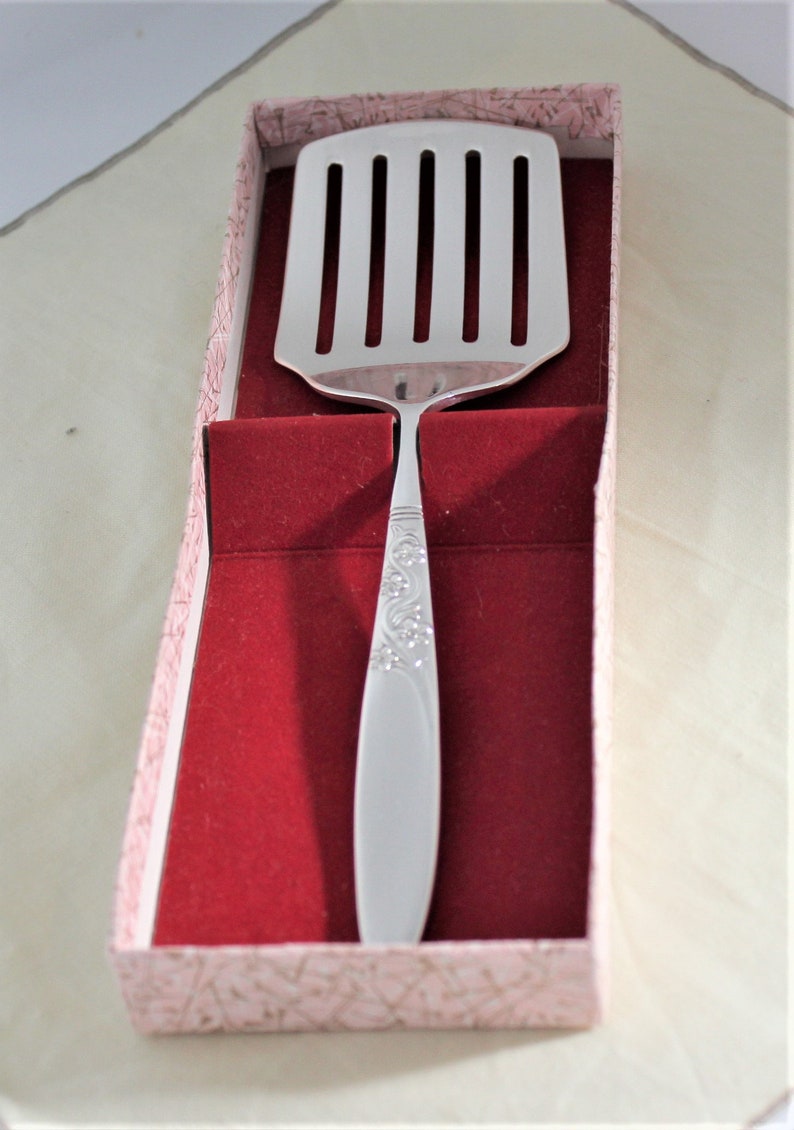 Vintage Grosvenor "christine" Beetroot Server - Etsy