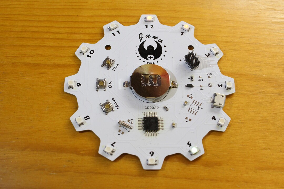 Juno Uac: A Ultra-low-power 36ua LED Clock W/ Pico Avr Microcontroller ...