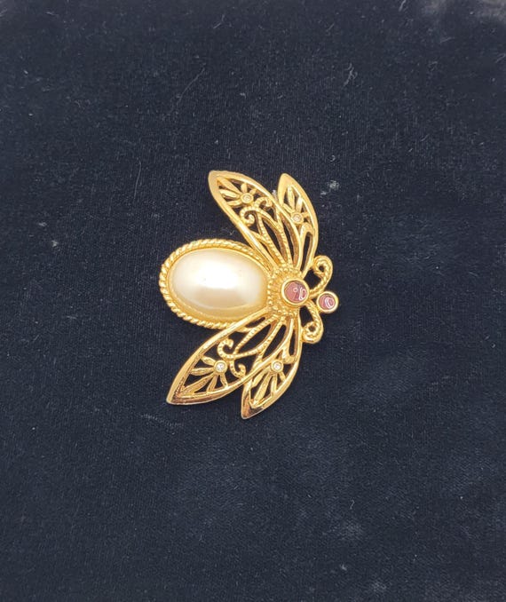 1970s Avon Bee Brooch: Faux Pearl Belly, Purple Rhine… - Gem