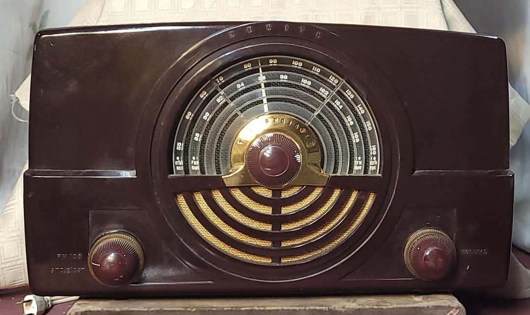 MCM Zenith, AM FM Tabletop Radio, Bakelite Case With Rare Shipping Box ...