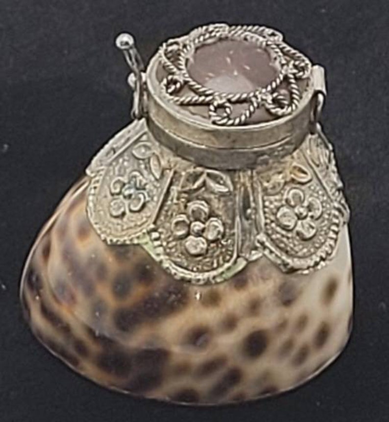 Middle Eastern, Shell Trinket Bottle - Etsy