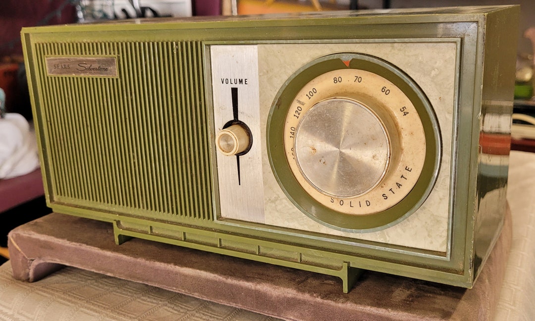 MCM 1966 Moss Green Model 6003 Silvertone, AM Tabletop Transistor Radio ...