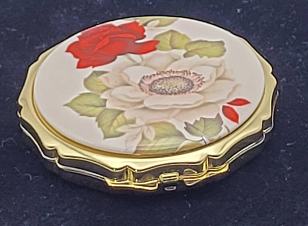 1950s Japanese Mirror Compact, New Old Stock. - Etsy