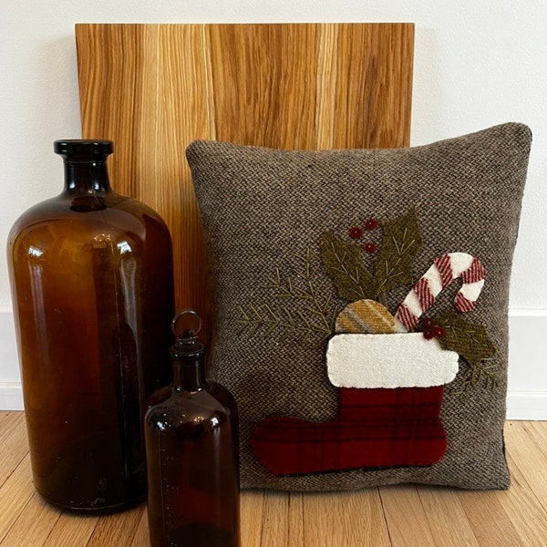 Wool Applique Christmas Pillow - Etsy