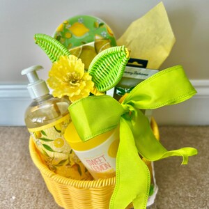 Lemon Themed Gift Basket* Gifts for Her* Housewarming Gifts* Hostess ...