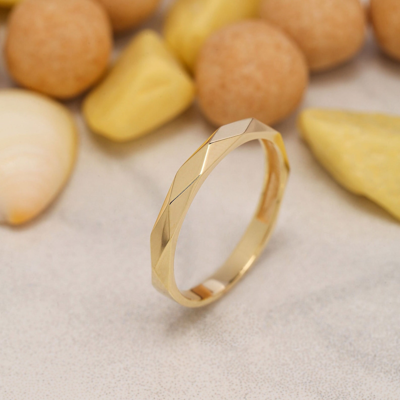 14k Solid Gold Vintage Patterned Band Ring Geometric Faceted - Etsy