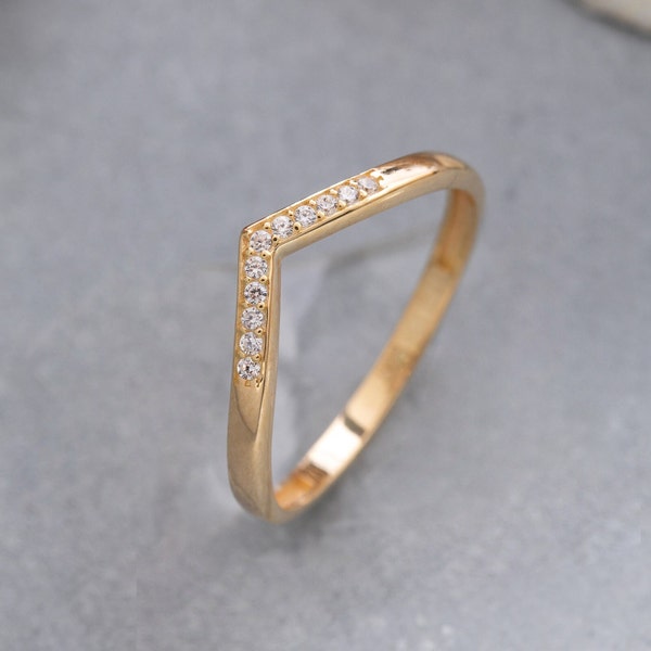 Gold V Ring - Etsy