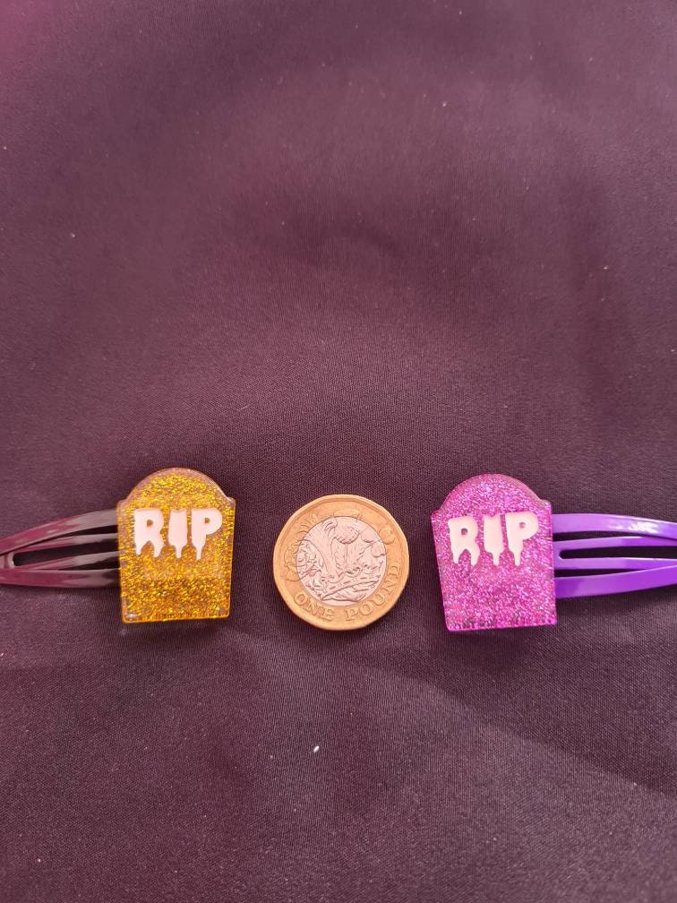 Playing Card Design Hair Clips - Etsy UK