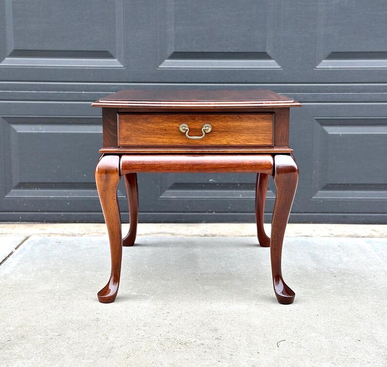 Vintage Cherry Queen Anne End Table - Etsy