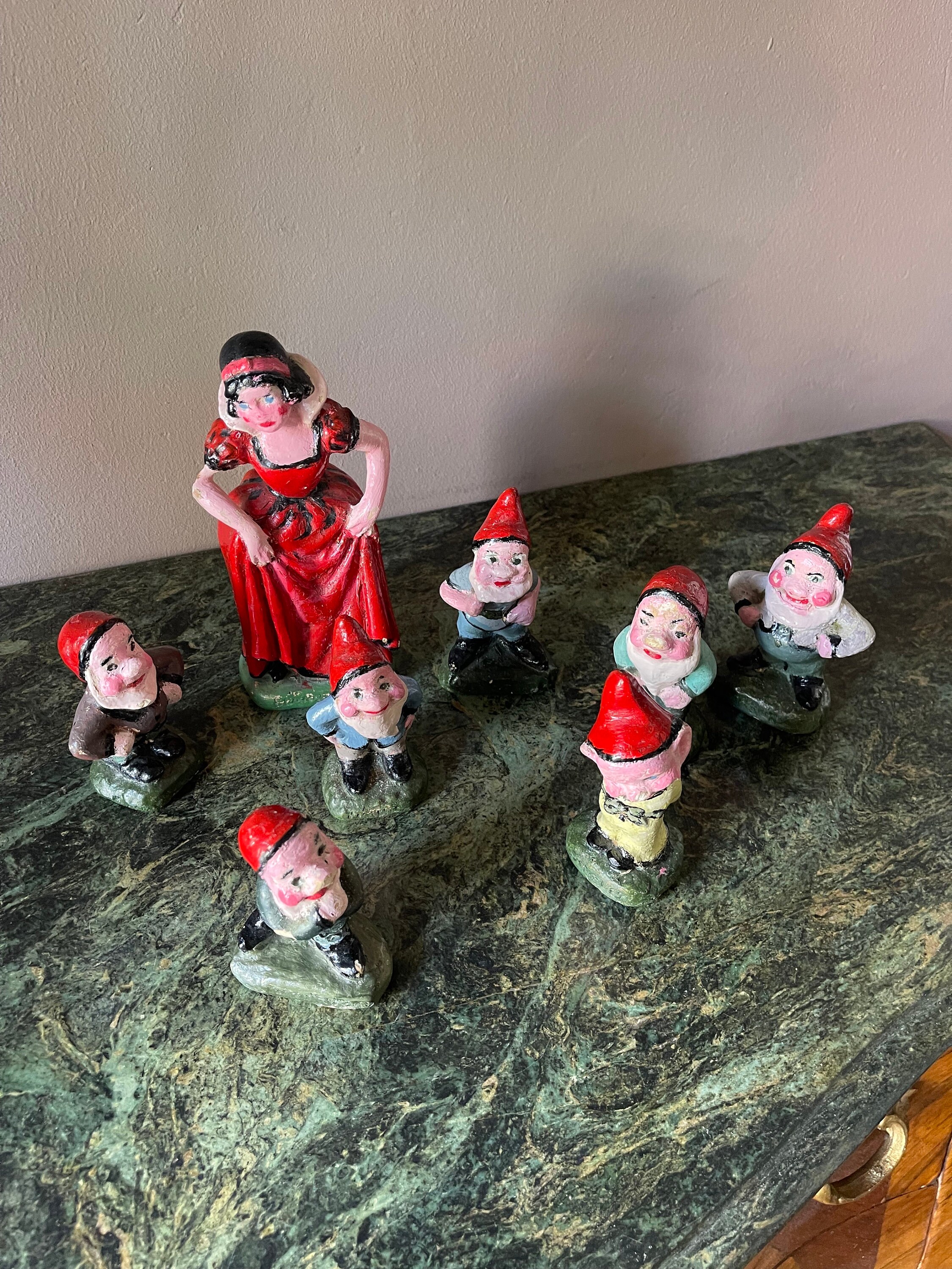 VINTAGE Ceramic Snow White & the Seven Dwarfs Set - Etsy