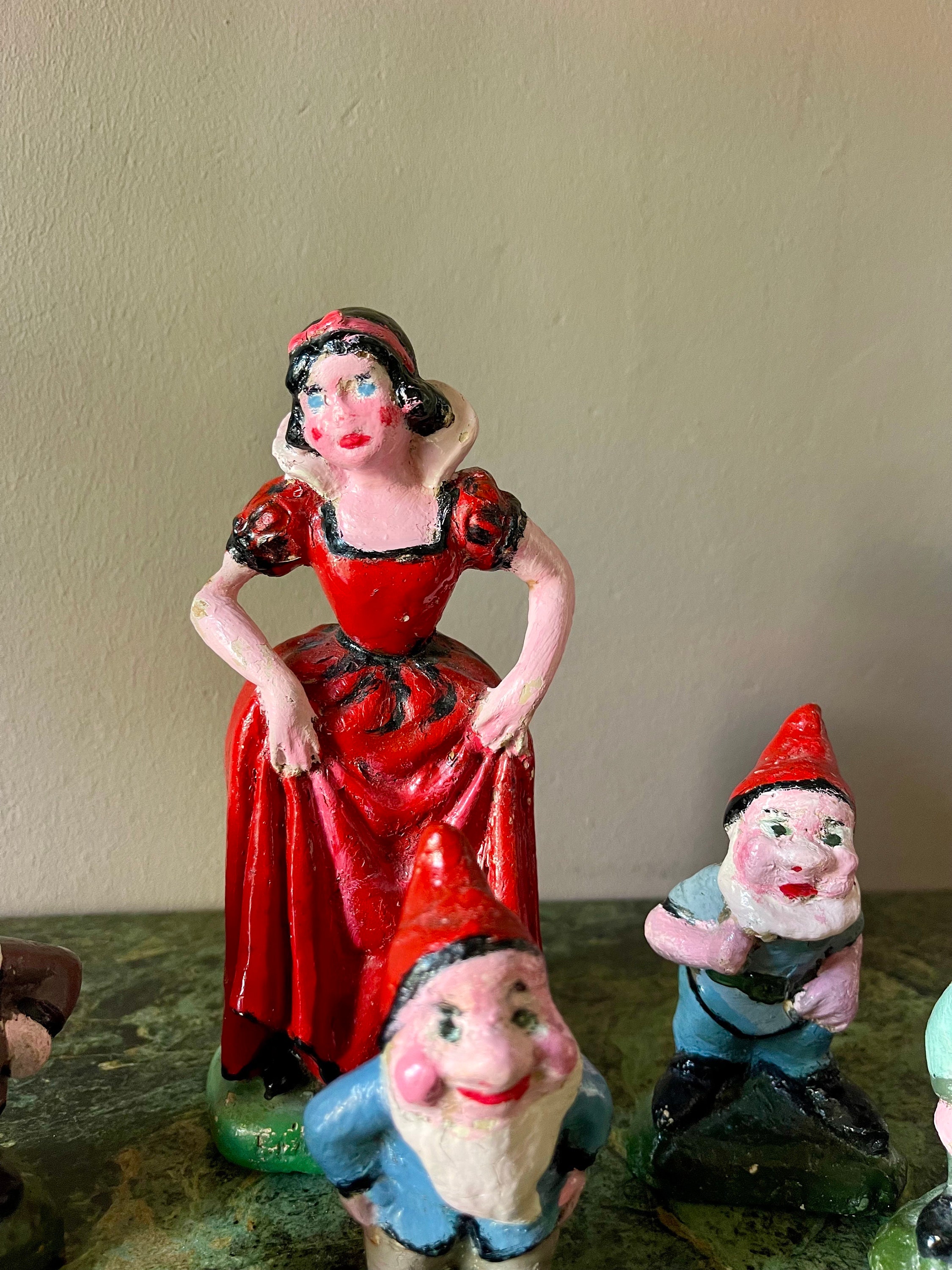 VINTAGE Ceramic Snow White & the Seven Dwarfs Set - Etsy