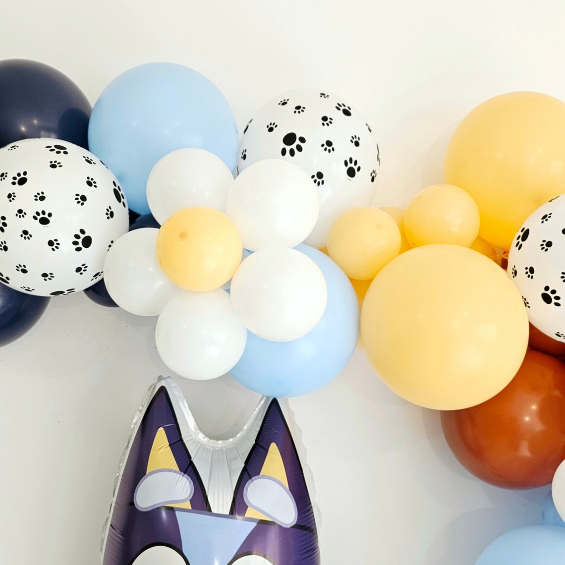 Bluey Balloon Garland, Bluey Birthday Decorations, Bluey Balloon Arch ...
