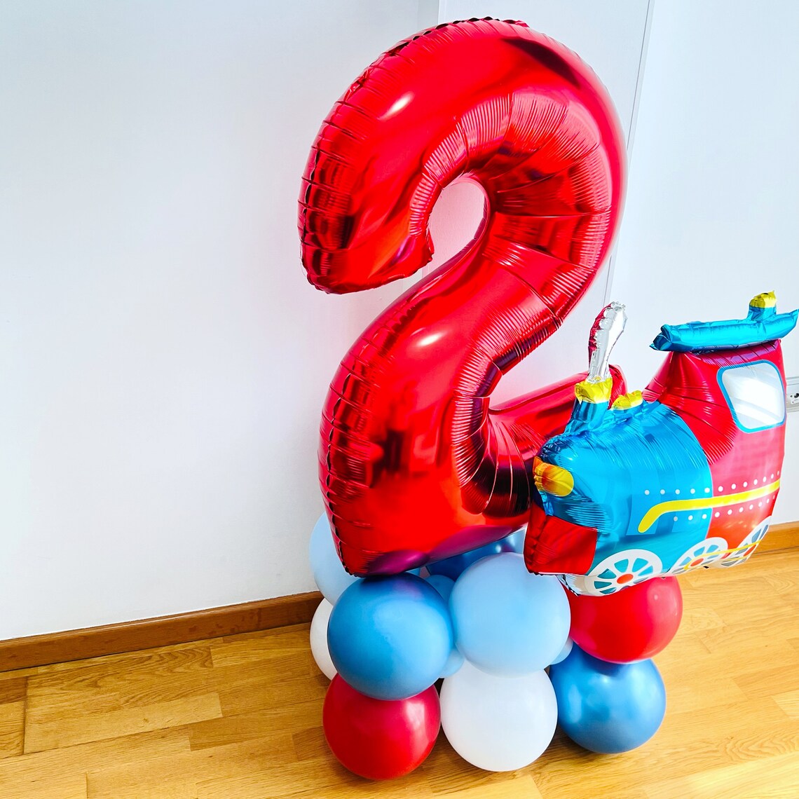DIY Train Balloon Sculpture, Choo Choo Two Two, Train Birthday Decor ...