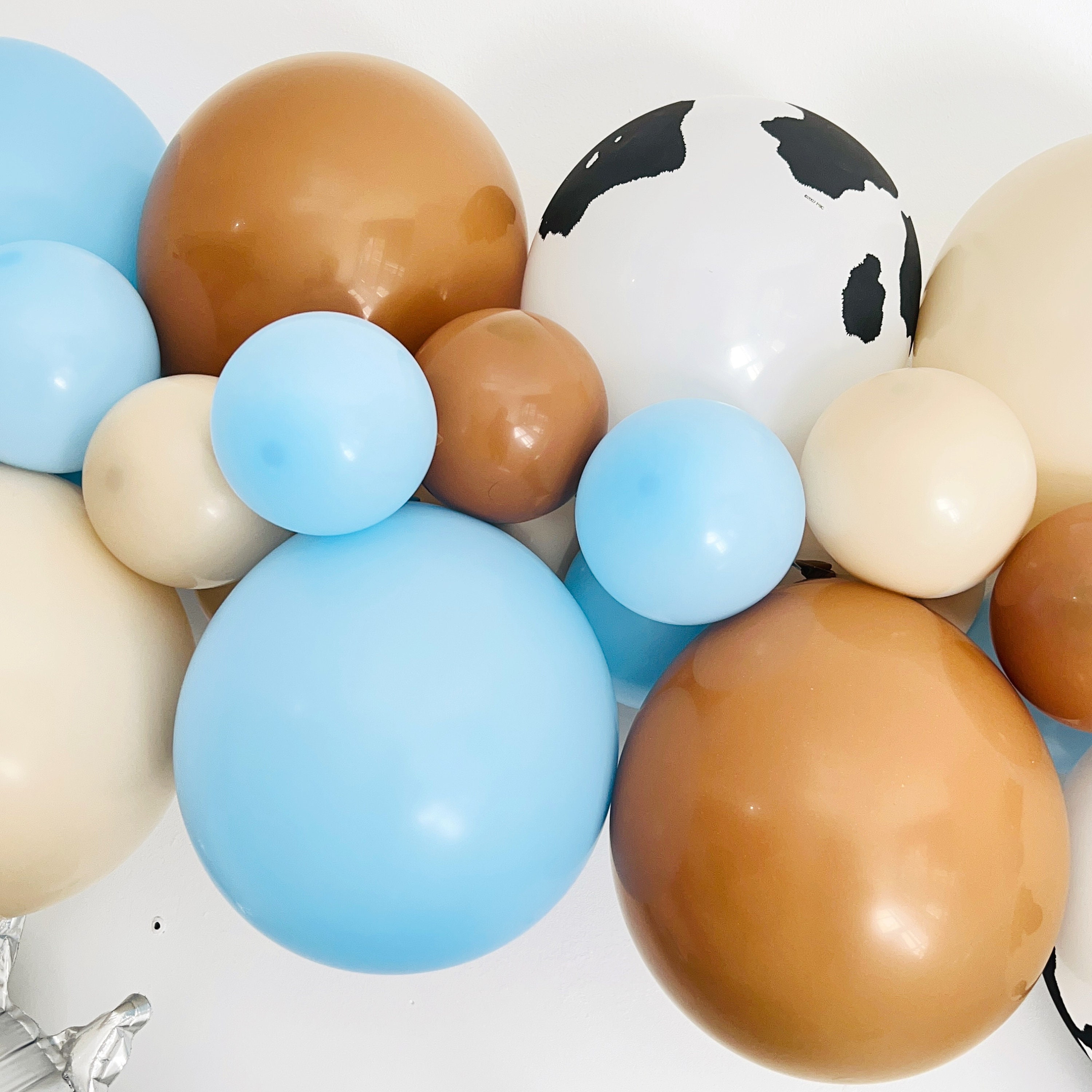 Cowboy Balloon Garland, Holy Cow I'm One, First Rodeo Balloon Arch ...