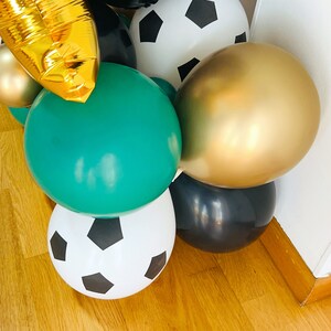 DIY Soccer Balloon Sculpture, Soccer Birthday Decorations, Soccer ...