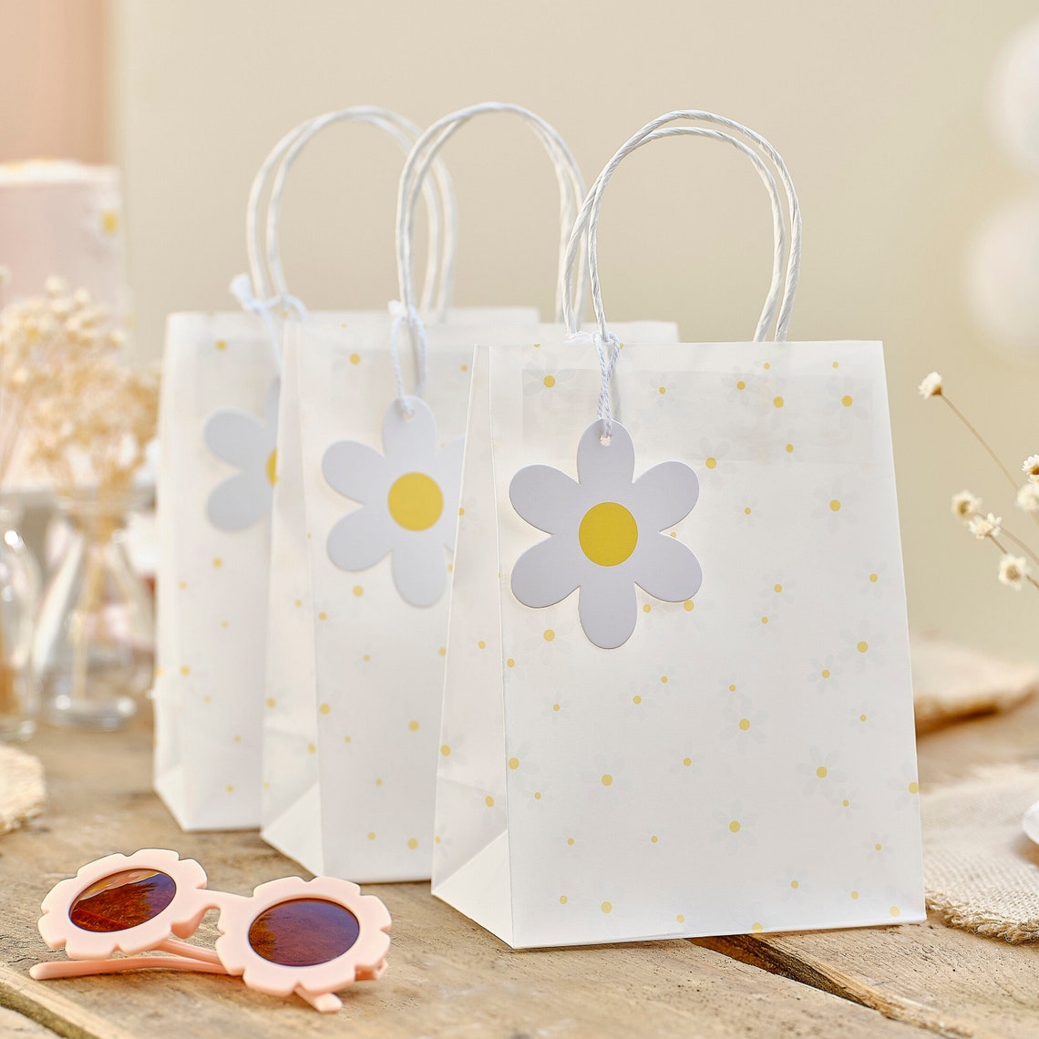 Daisy Print Party Bags, Daisy Birthday Decorations, Daisy First ...