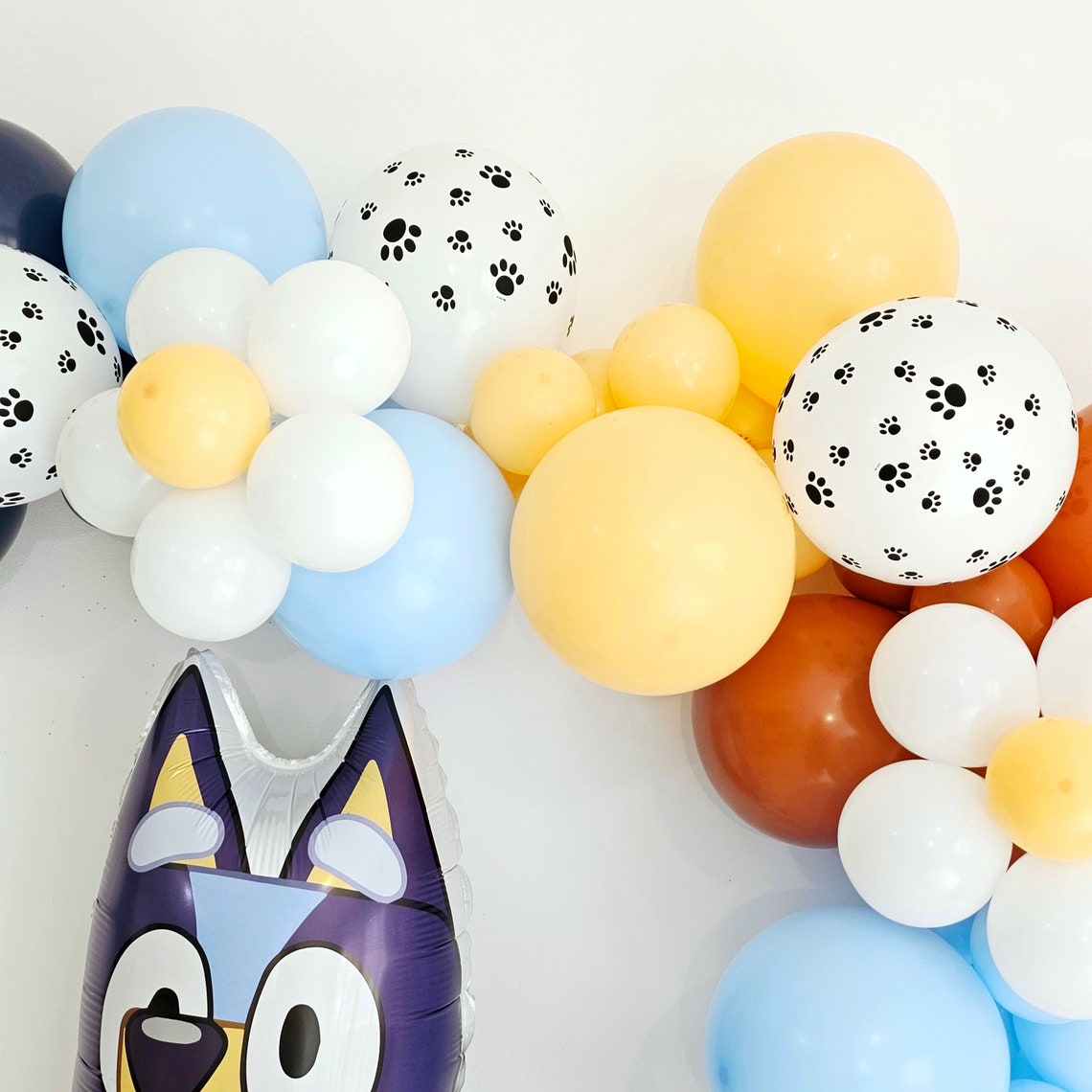 Bluey Balloon Garland, Bluey Birthday Decorations, Bluey Balloon Arch ...