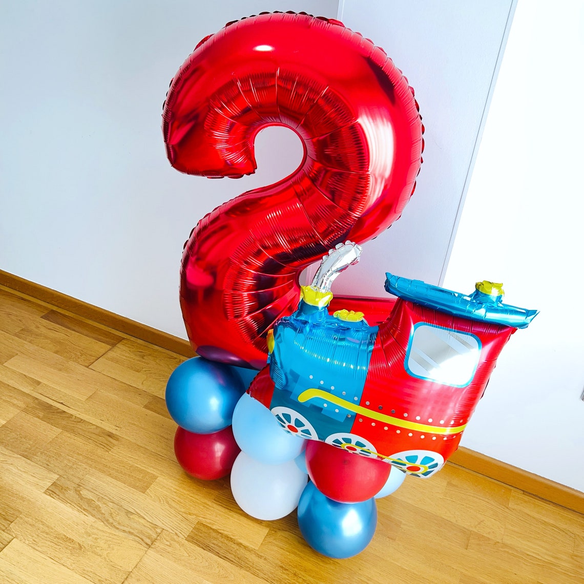 DIY Train Balloon Sculpture, Choo Choo Two Two, Train Birthday Decor ...