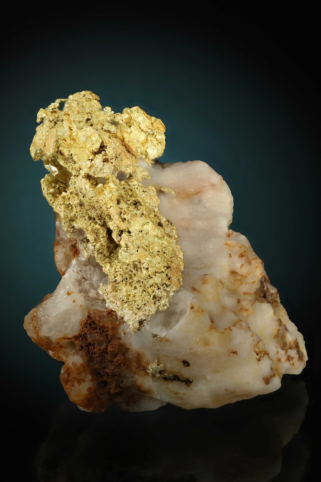Crystalline Gold on Quartz - Kelsey Mining District, El Dorado County ...