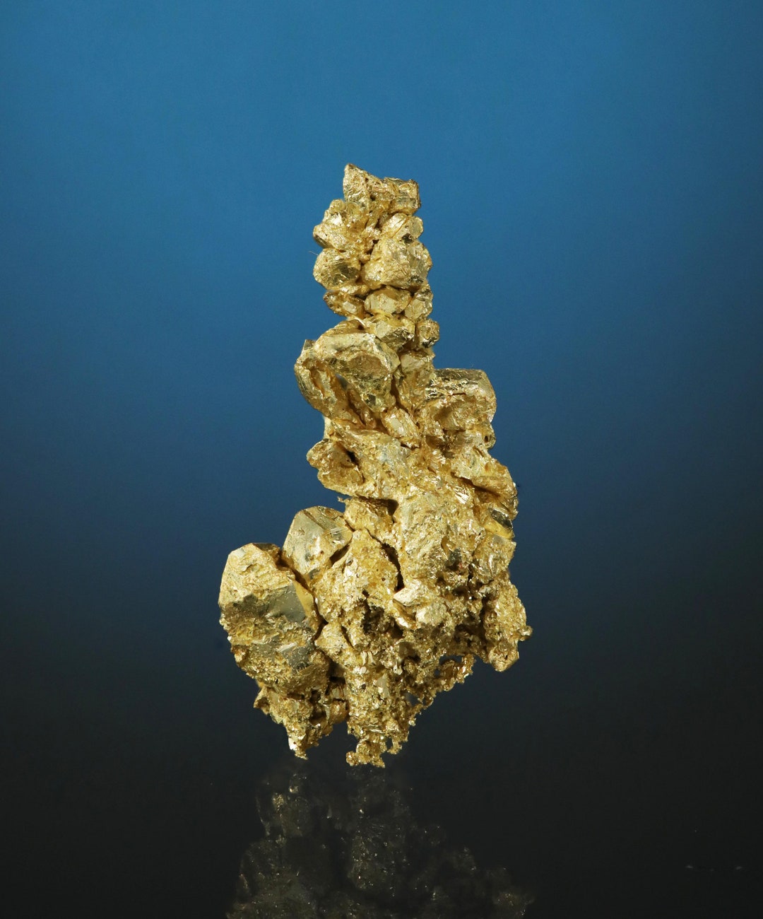 Native Gold Crystal - Round Mountain Mine, Toquima Range, Nye County ...