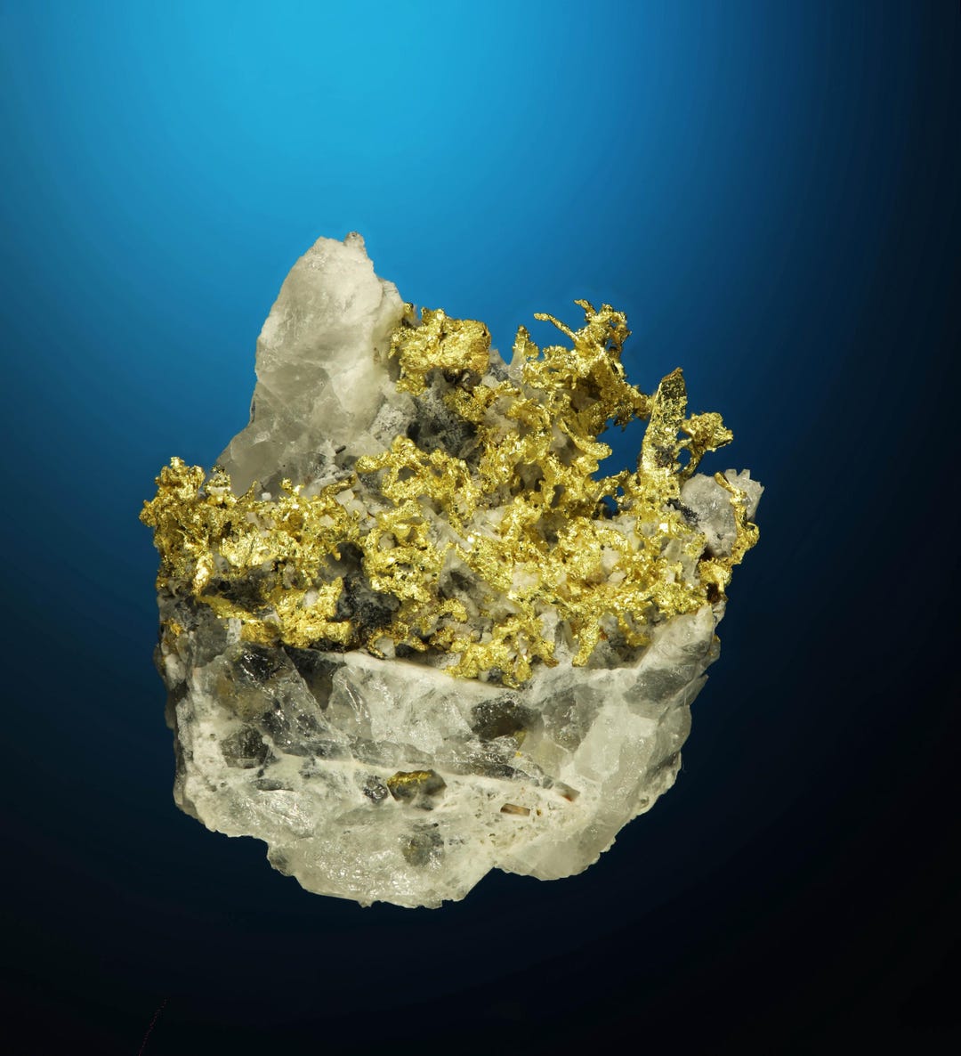 Wire Gold Crystal on Quartz - Belshazzar Mine, Quartzburg Mining ...