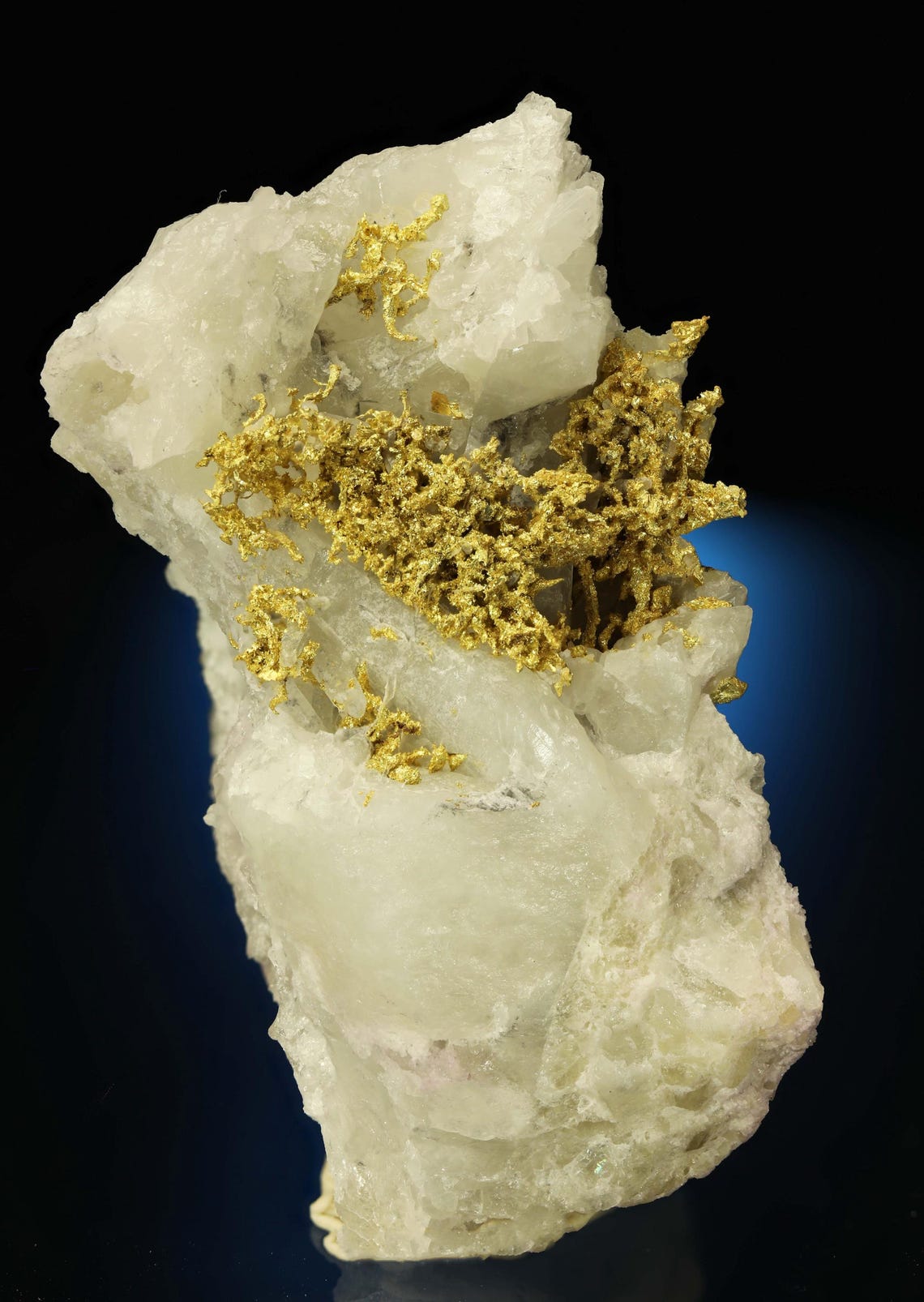 Native Gold on Quartz Gold Wire Crystals - Belshazzar Mine, quartzburg ...