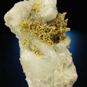 Native Gold on Quartz Gold Wire Crystals - Belshazzar Mine, quartzburg ...