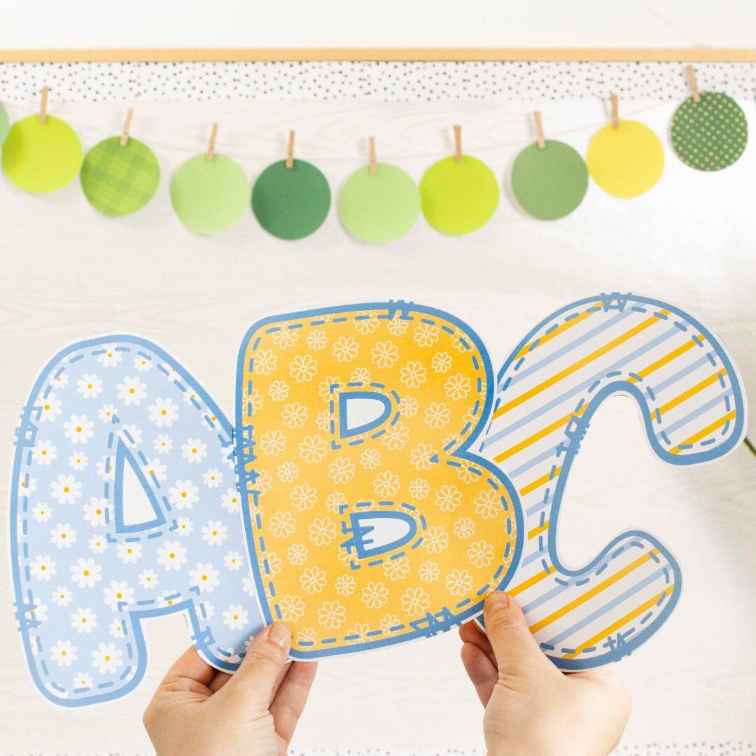 Spring Daisies Lettering for Bulletin Board Titles / Classroom and Door ...