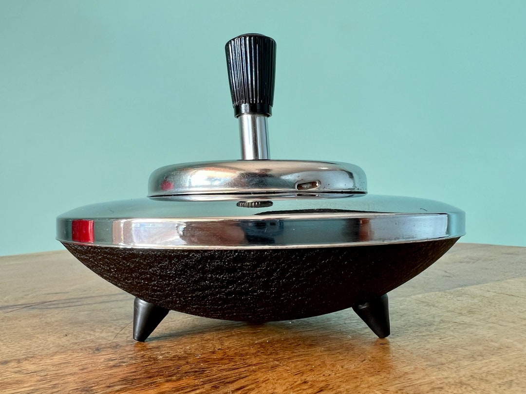 Vintage UFO Flying Saucer Ashtray - 70s Space Age Decor - Retro Charm ...